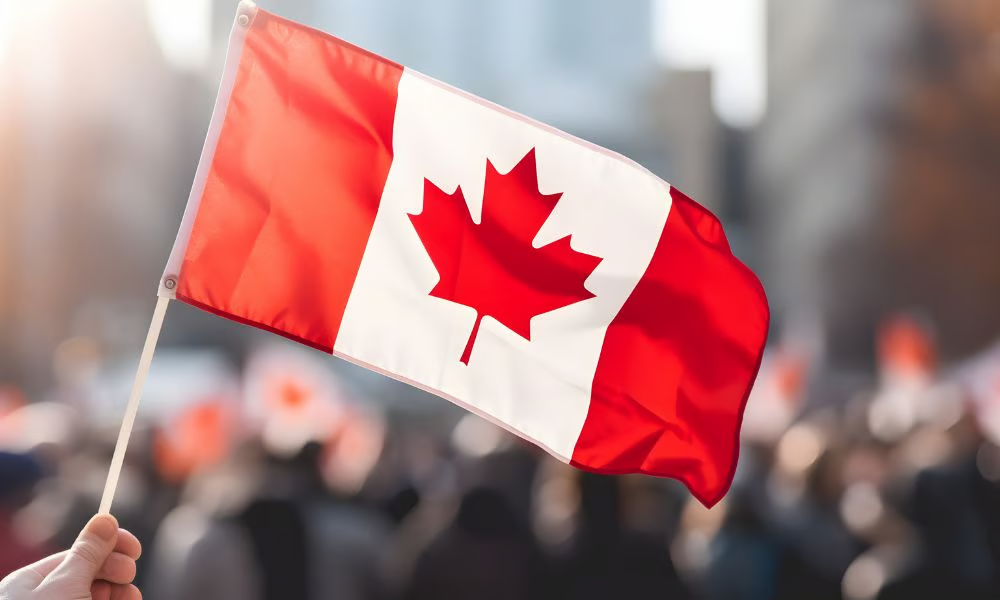 Half of Canadians say immigration levels too high: IRCC | Canadian HR ...