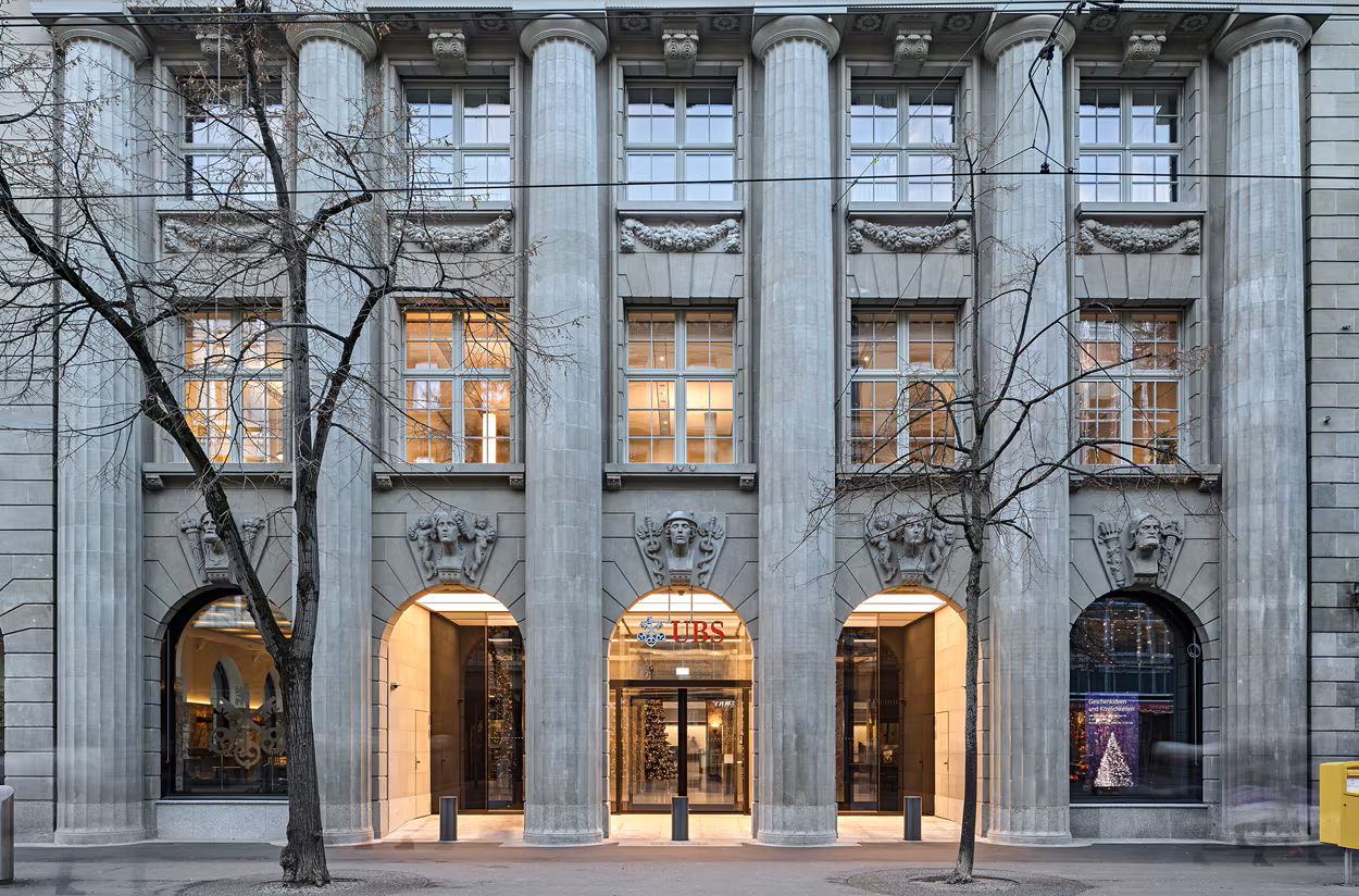 After watching advisors walk, UBS adjusts pay plan, a boost for some ...