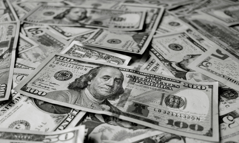 How many US billionaires are there and how much are they worth ...