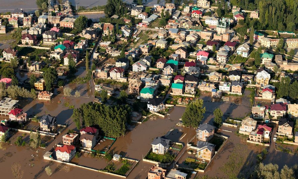 Willis bets on data to bridge property insurance's growing climate gap ...