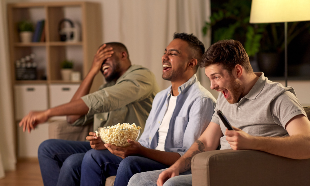 Geico Undercover Agent Commercial Actors 60 Photos - Moonagedaydream.film
