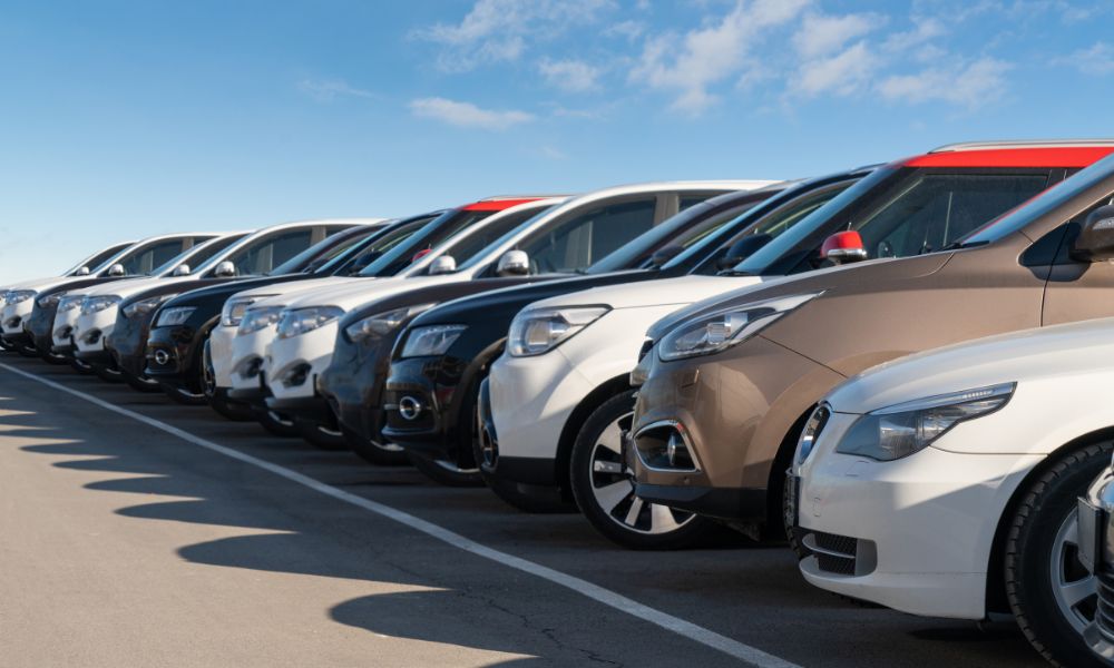 Rising new vehicle prices poised to drive up auto insurance premiums ...