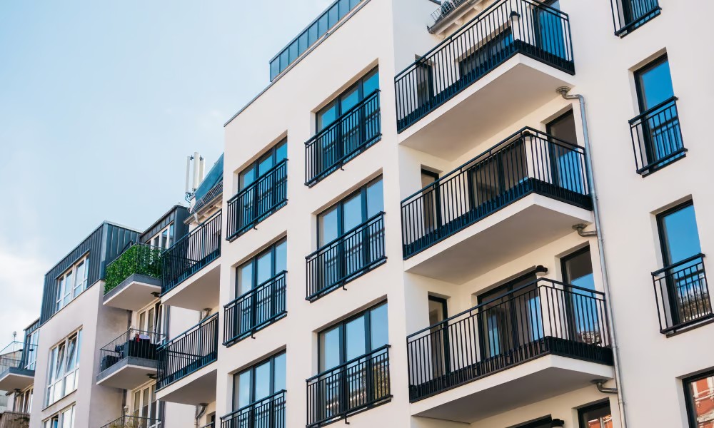 Victoria moves closer to mandating apartment defect insurance ...