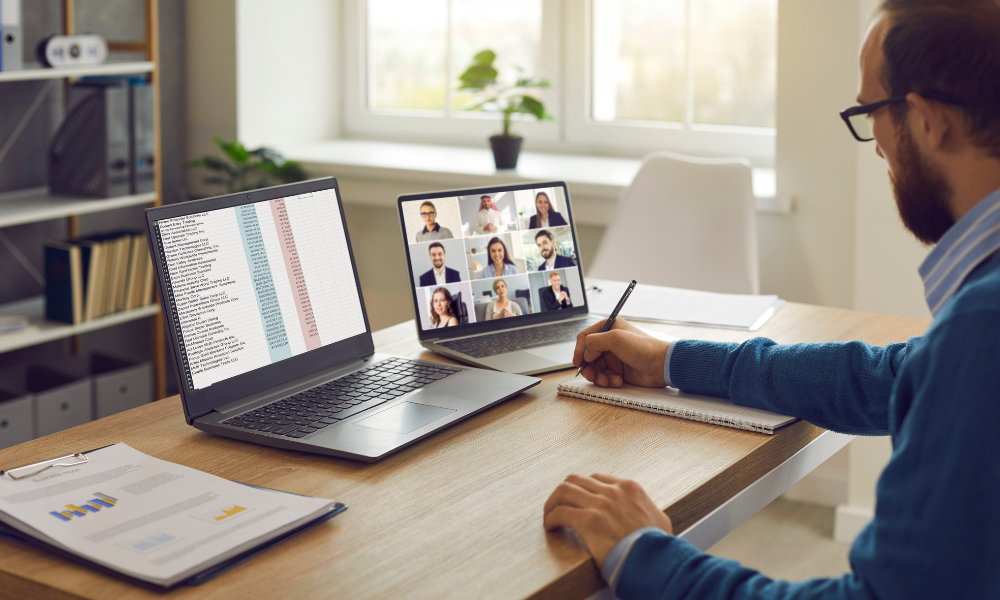 Managing remote workers to build high-performing teams | Human ...