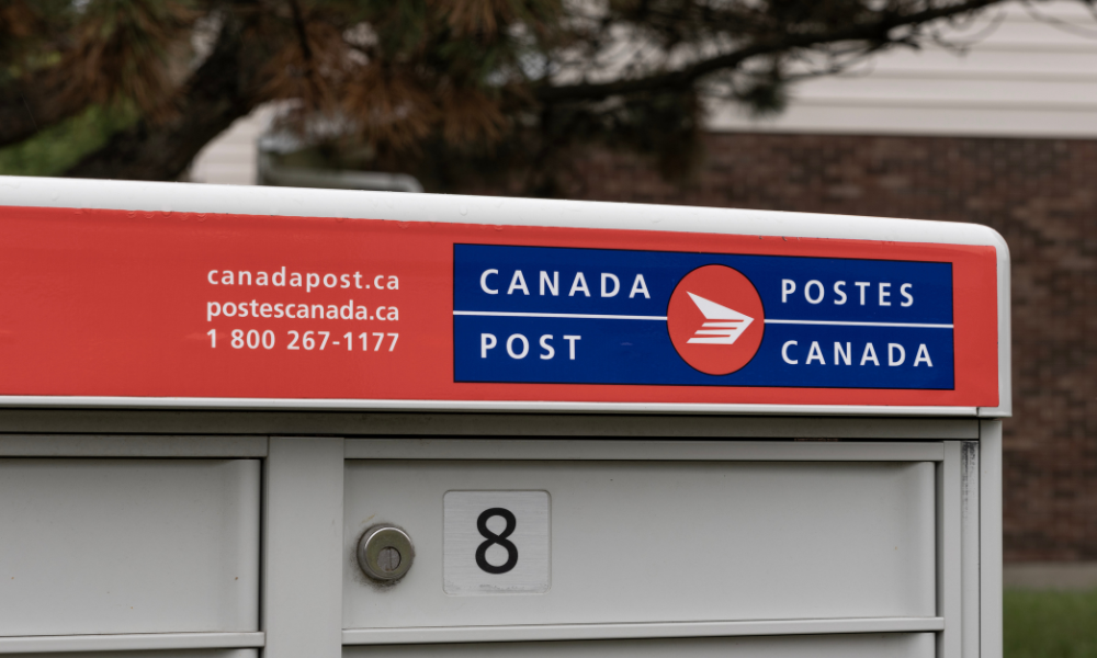 Canada Post laying off nearly 50 managers: report | Human Resources ...