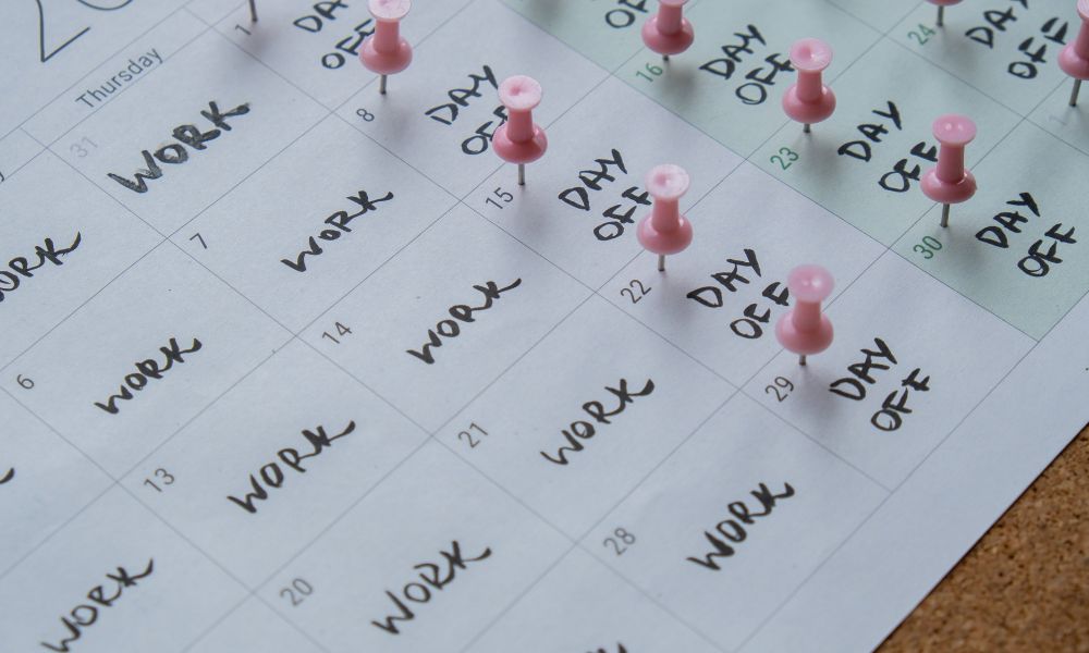 Businesses call 4-day work week 'completely unrealistic' | Human ...