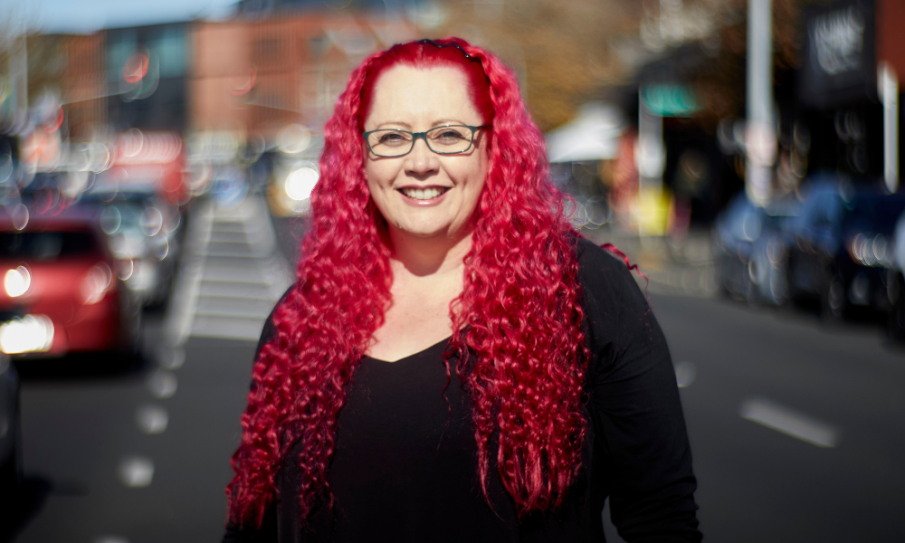 Siouxsie Wiles calls for employer 'champions' to reduce Covid ...