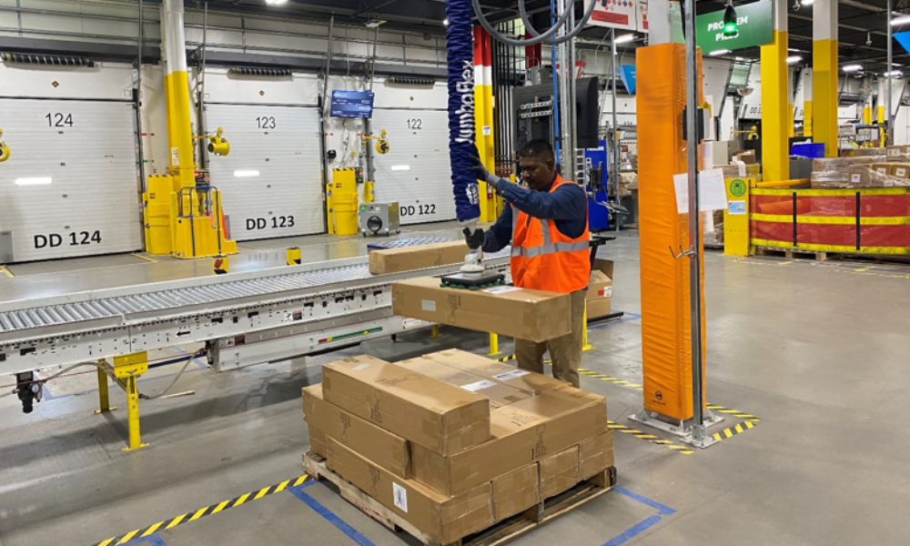 Inside Amazon part 3: Vacuum lift reducing strains | Canadian ...