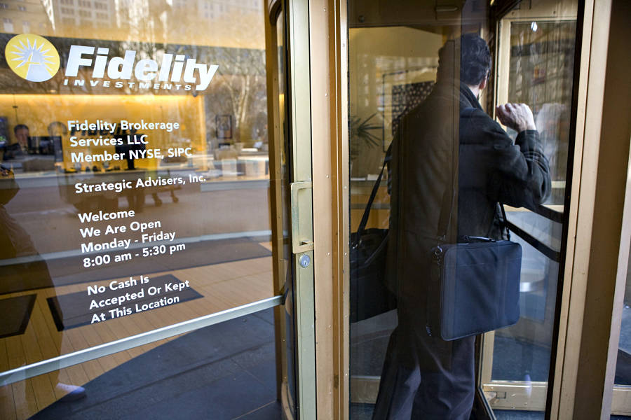 Fidelity to beef up digital channels with 800 tech hires - InvestmentNews